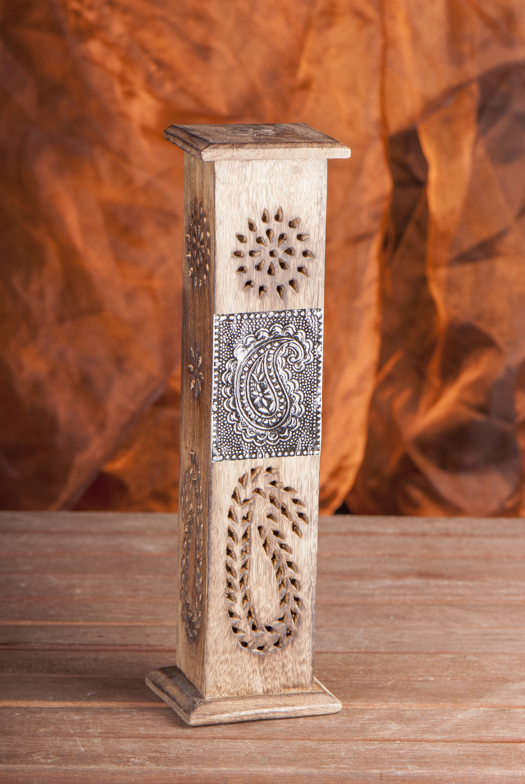 Räucherturm "Art" mit Messing Emblem | Berk - Innere Welten